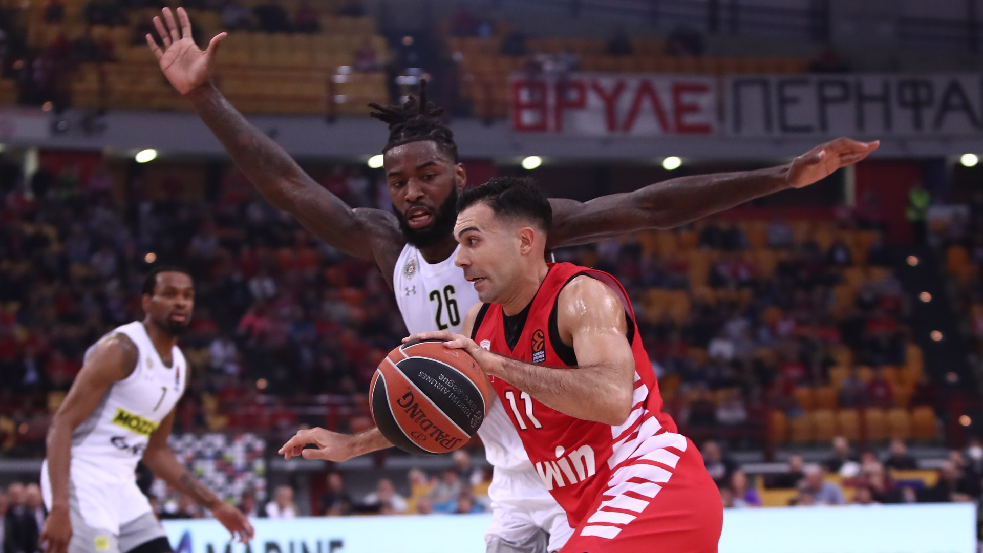 A dynamic return to winning in Europe! - Olympiacos BC