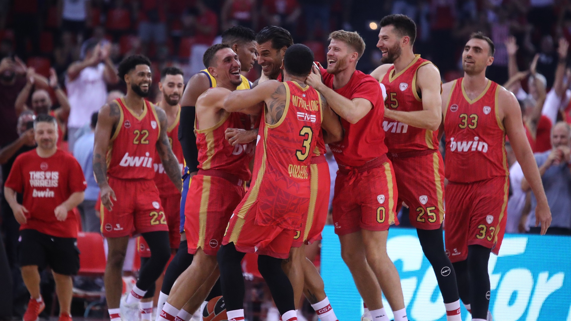 Α Moment to Remember: The ideal finale! (vid) - Olympiacos BC