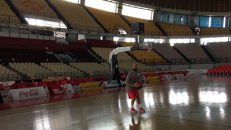 The captain steps on the court! (pics) - Olympiacos BC